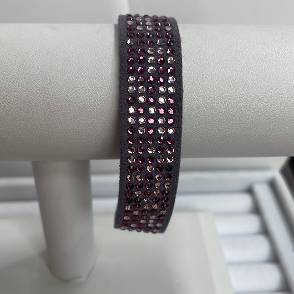Swarovski Single Slake Bracelet. - Gem